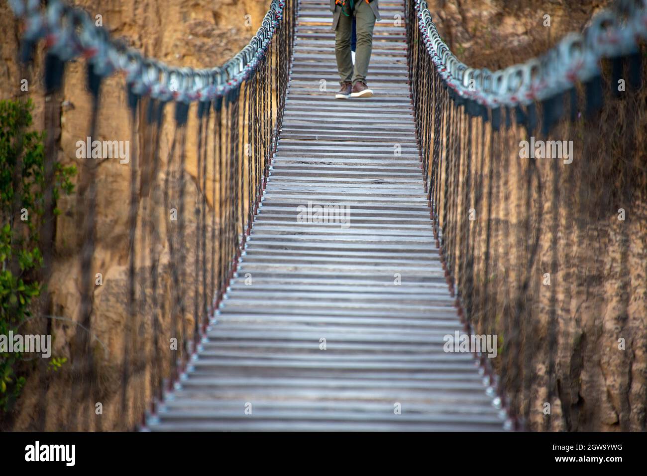 Hanging bridge colombia hi-res stock photography and images - Alamy