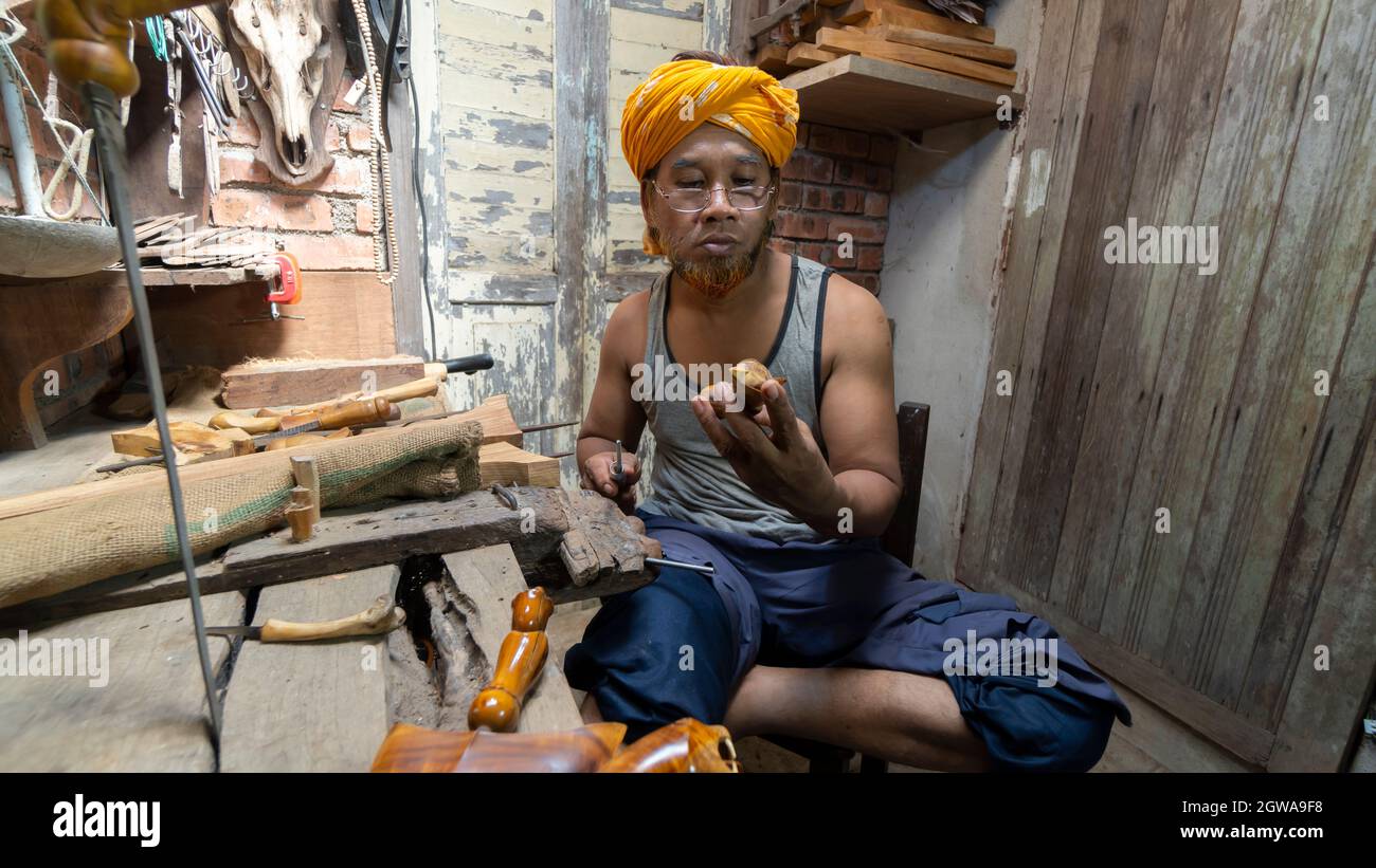 Malaysia keris making hi-res stock photography and images - Alamy