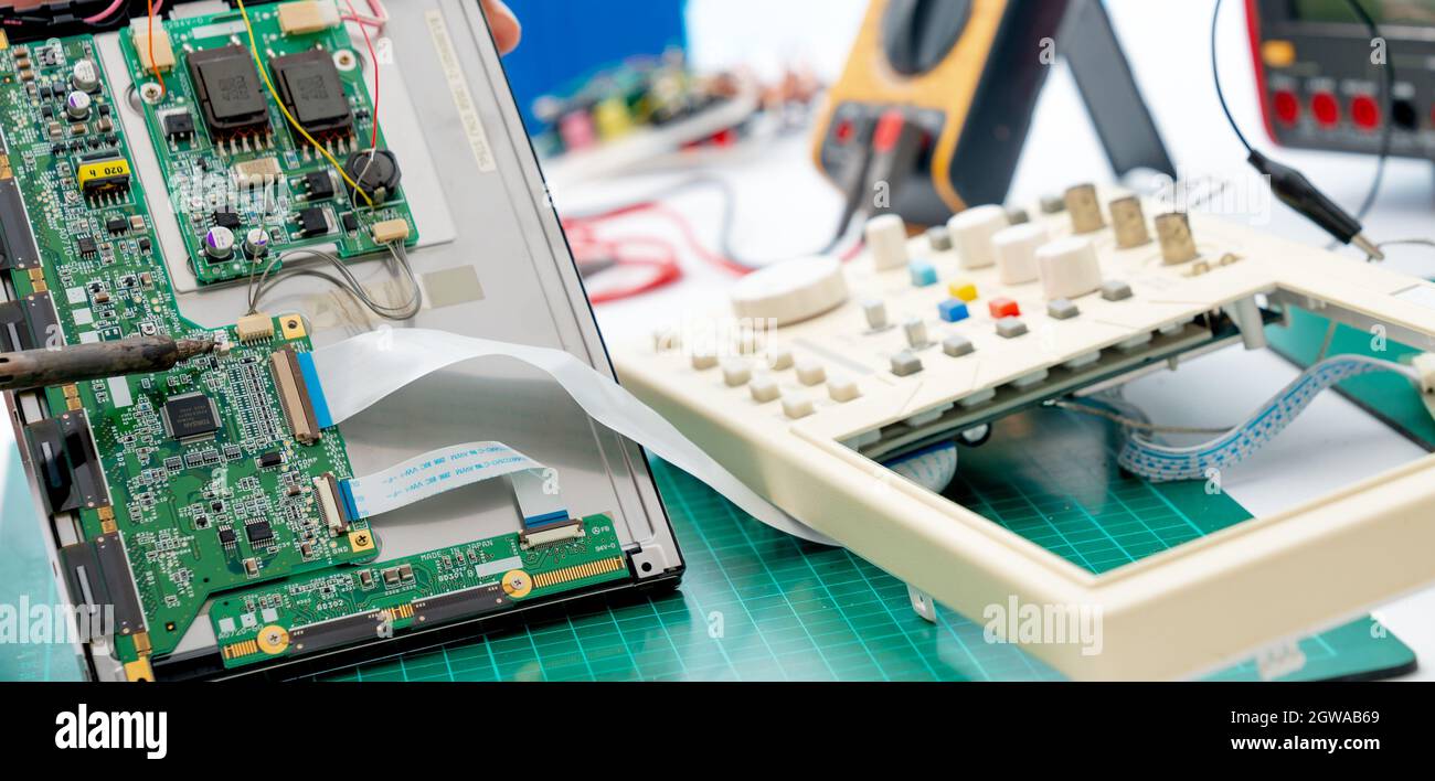 Repair of a medical measuring device in a laboratory Stock Photo - Alamy