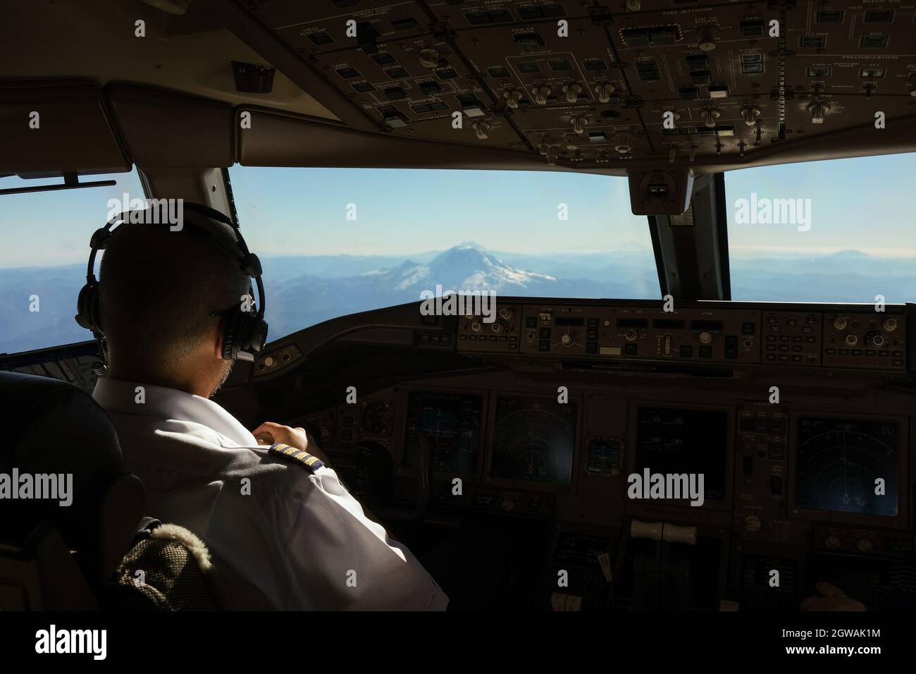 Aeroplane instruments hi-res stock photography and images - Alamy