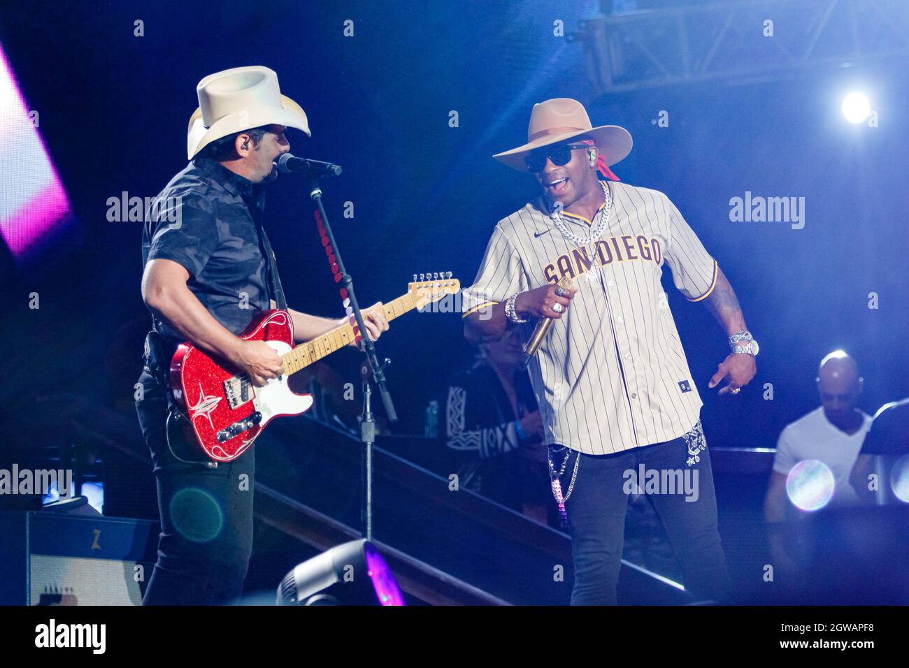 October 2, 2021: Brad Paisley and Jimmie Allen perform during 'Tour ...