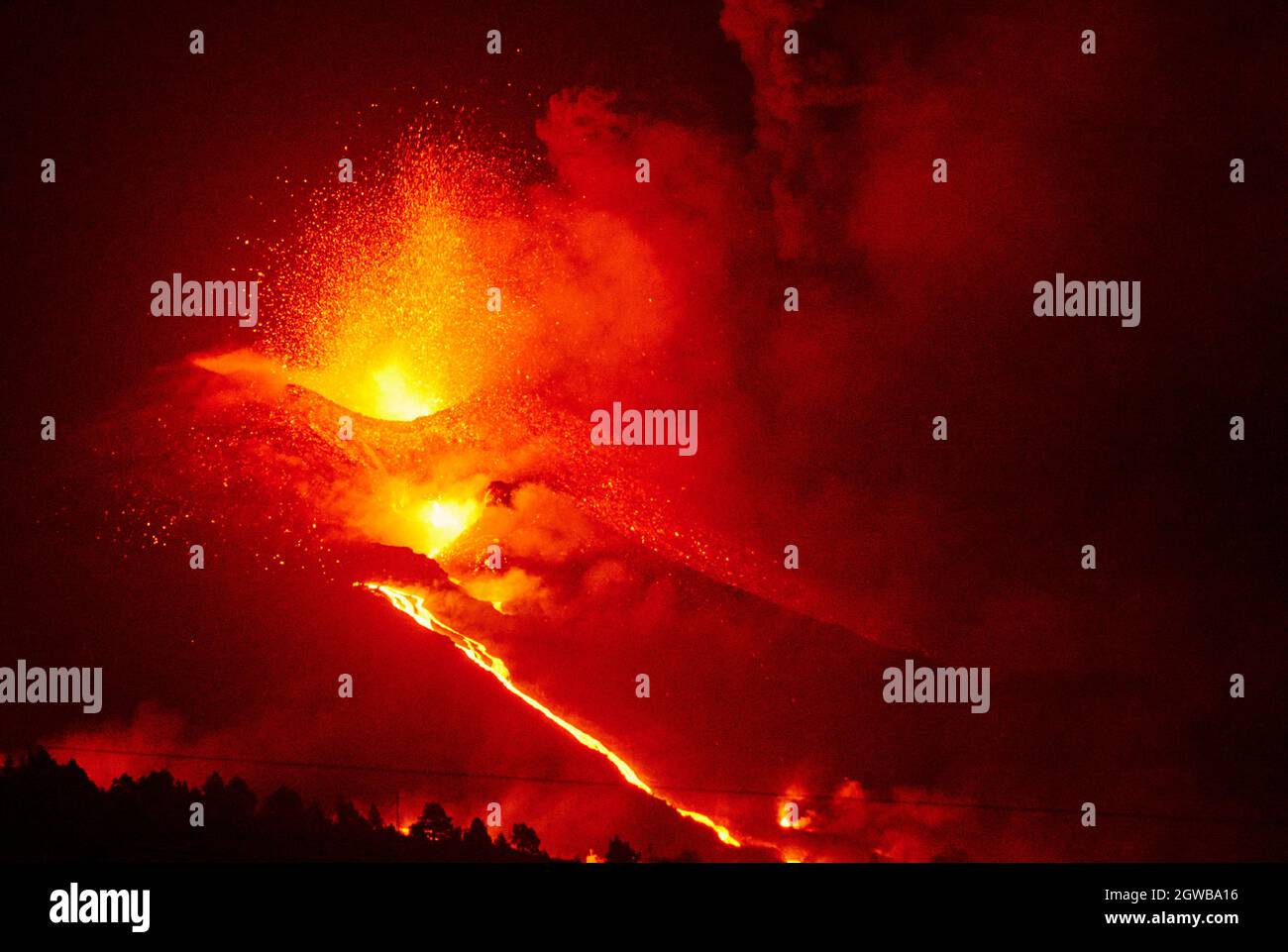Volcanic eruption on La Palma - October 2021 Stock Photo - Alamy