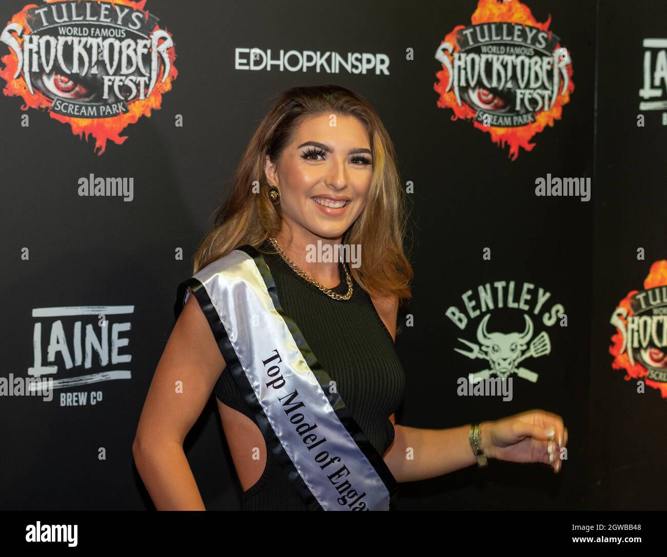 Crawley, UK. 01st Oct, 2021. Top Model of England Chloe Ellman-Baker ...