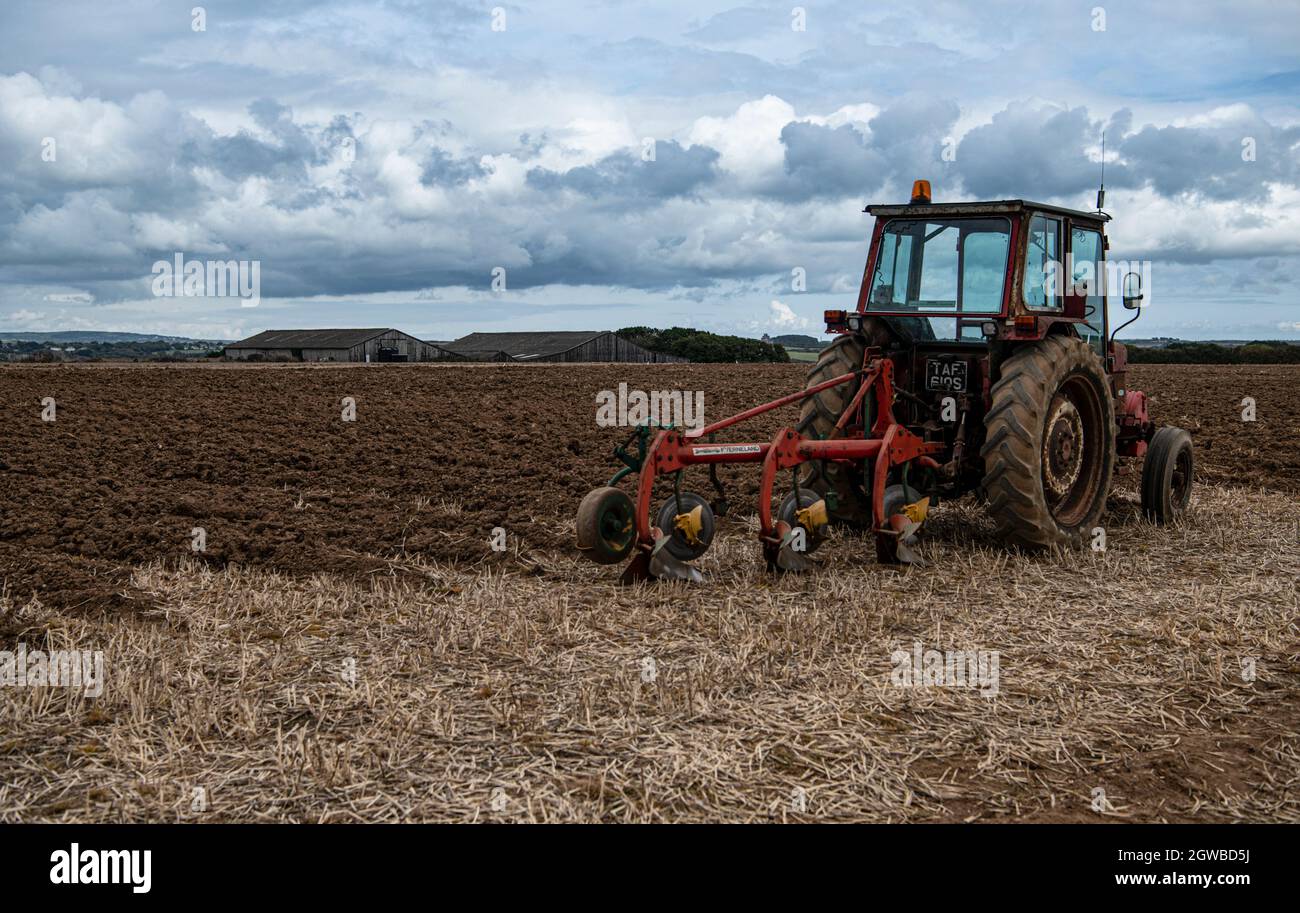 Twin John Deere Tractors High Resolution Stock Photography and Images ...