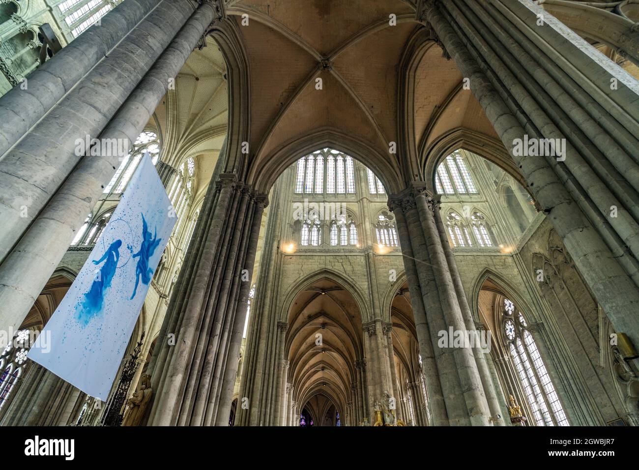 Amiens cathedral arch hi-res stock photography and images - Alamy