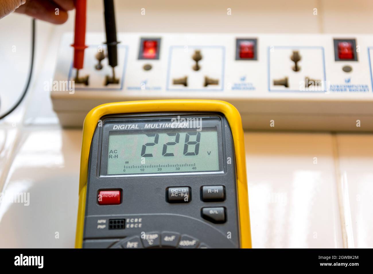 Test unit scale hi-res stock photography and images - Alamy