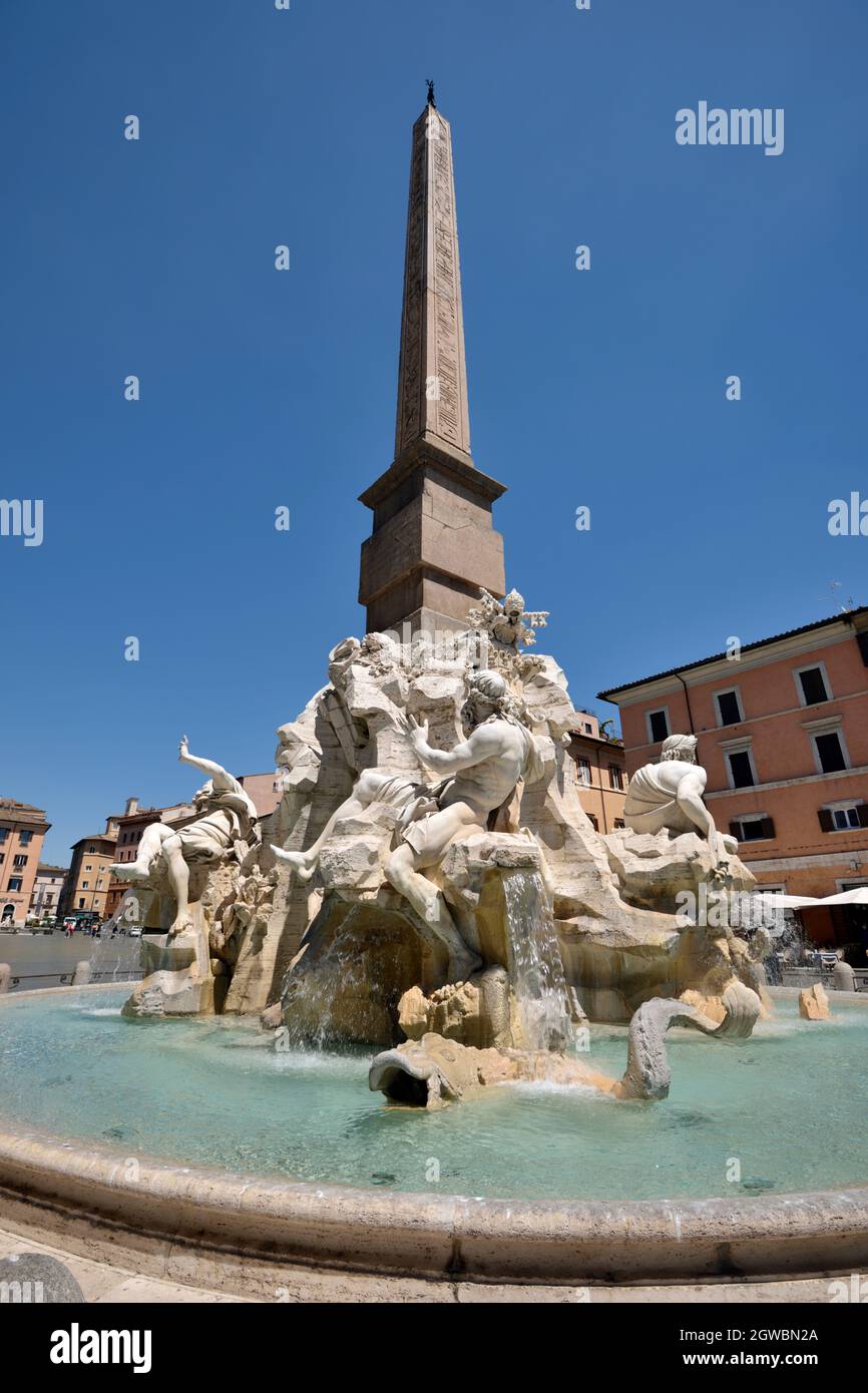 Piazza navona obelisk hi-res stock photography and images - Alamy