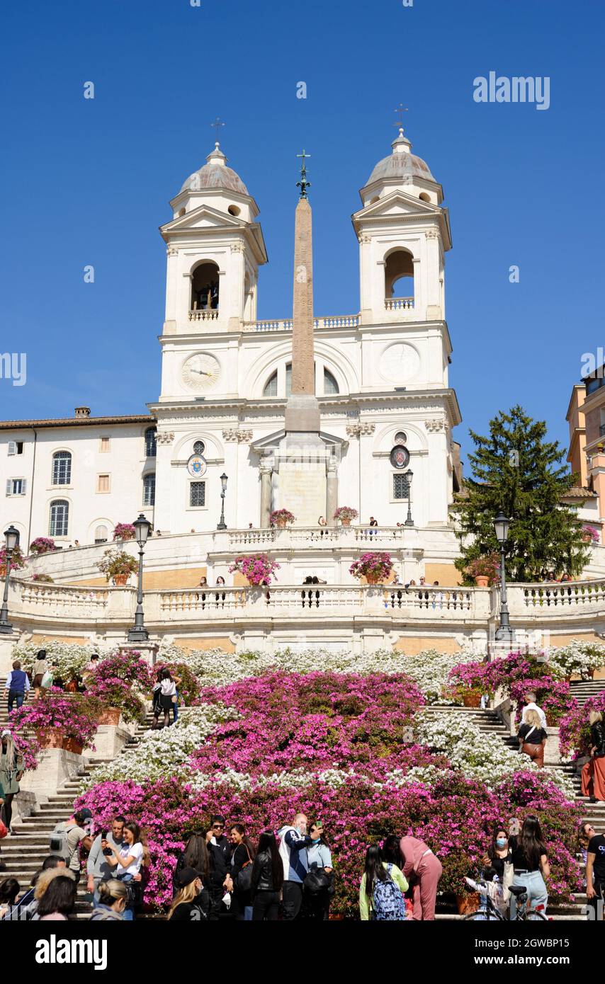 Italian spring flowers hi-res stock photography and images - Alamy