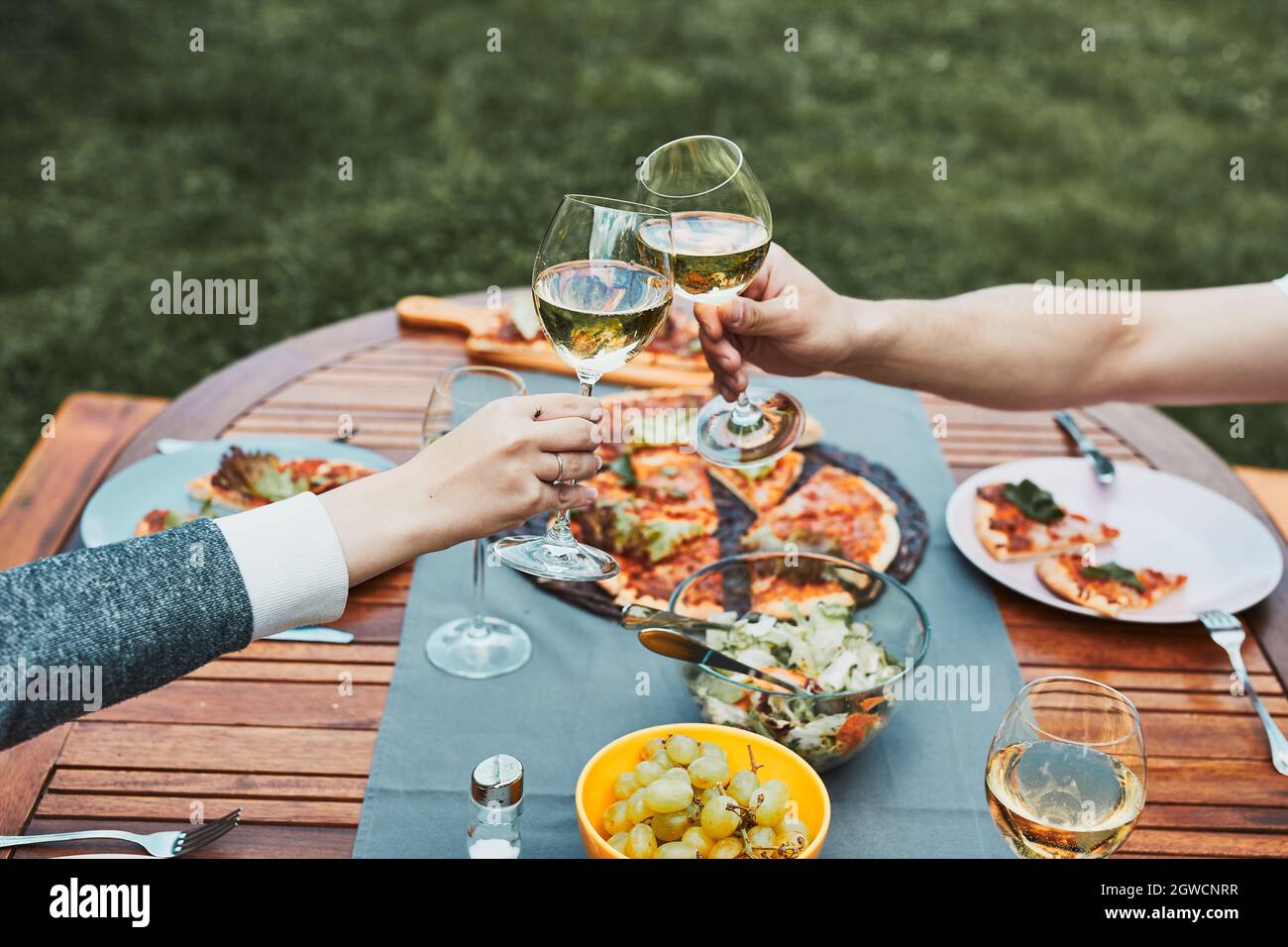 Back yard dish hi-res stock photography and images - Alamy