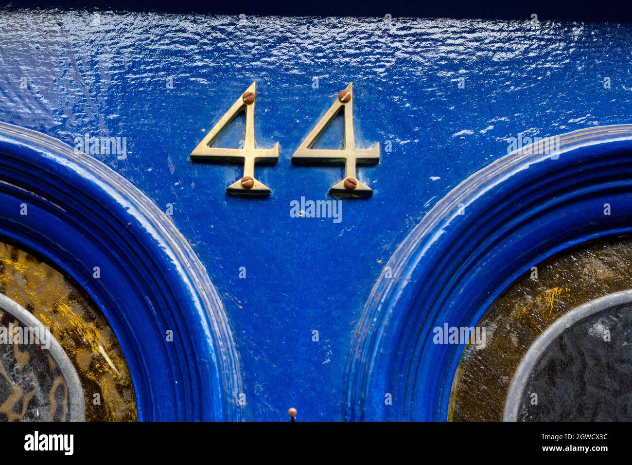 Deep blue metallic hi-res stock photography and images - Alamy