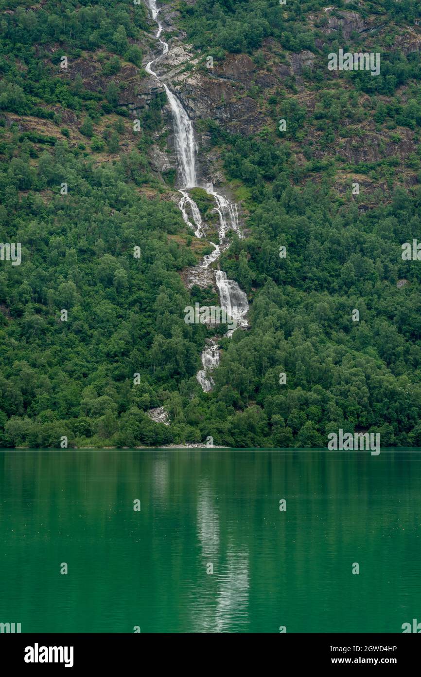 20 waterfalls hi-res stock photography and images - Alamy