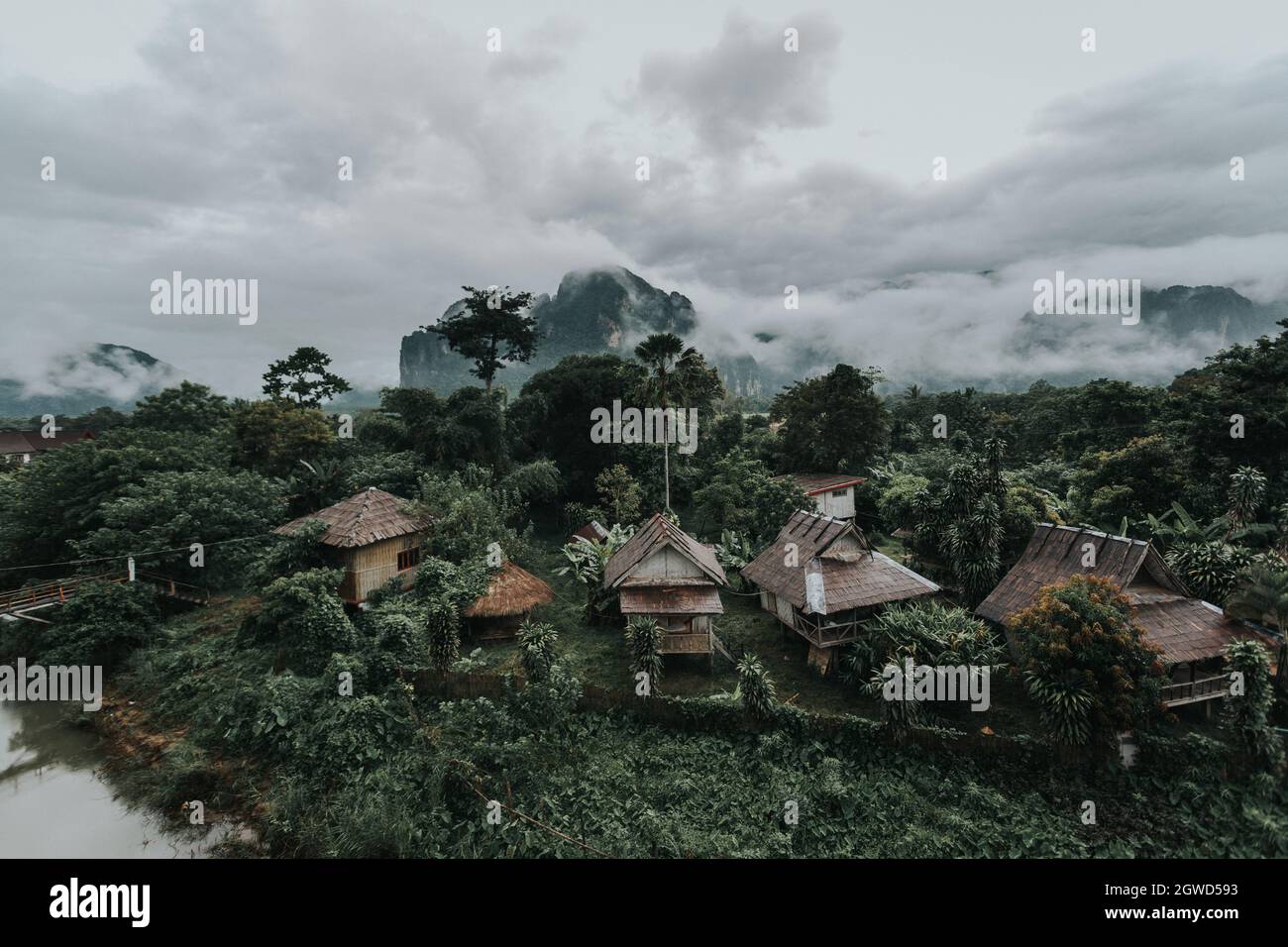 Resort in vang vieng hi-res stock photography and images - Alamy