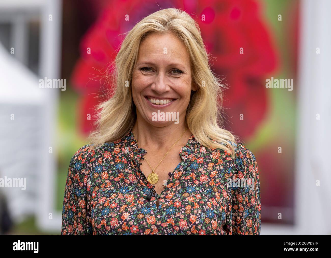 Bbc newsreader sophie raworth hi-res stock photography and images - Alamy