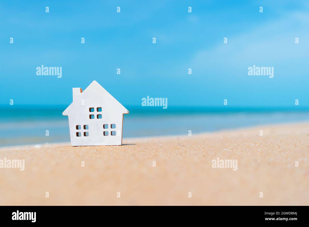 Sand build icon hi-res stock photography and images - Alamy