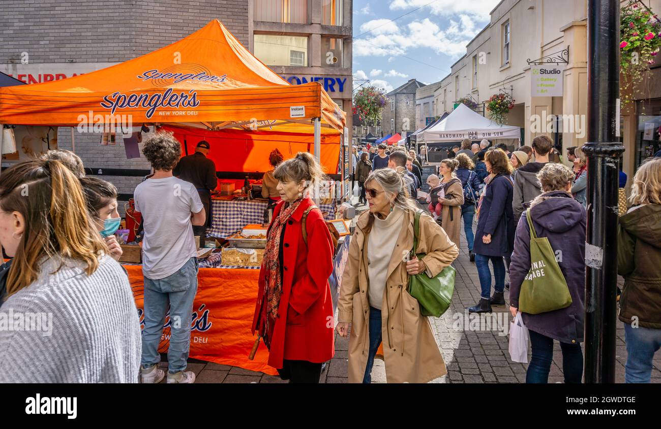 Stalls and shoppers at Frome Sunday Market in Frome, Somerset, UK on 3 ...