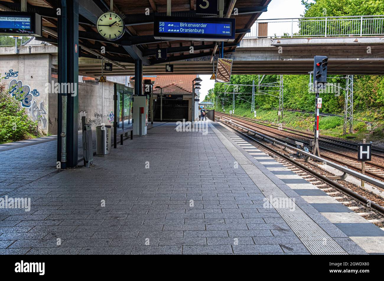 Hohen Nollendorf S-bahn railway Station serves S1 & S8 rail lines of ...