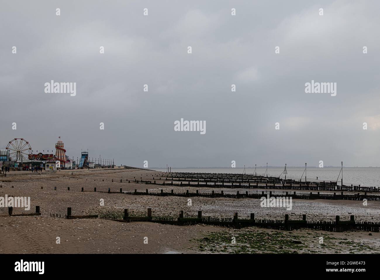 Hunstanton beach promenade hi-res stock photography and images - Alamy