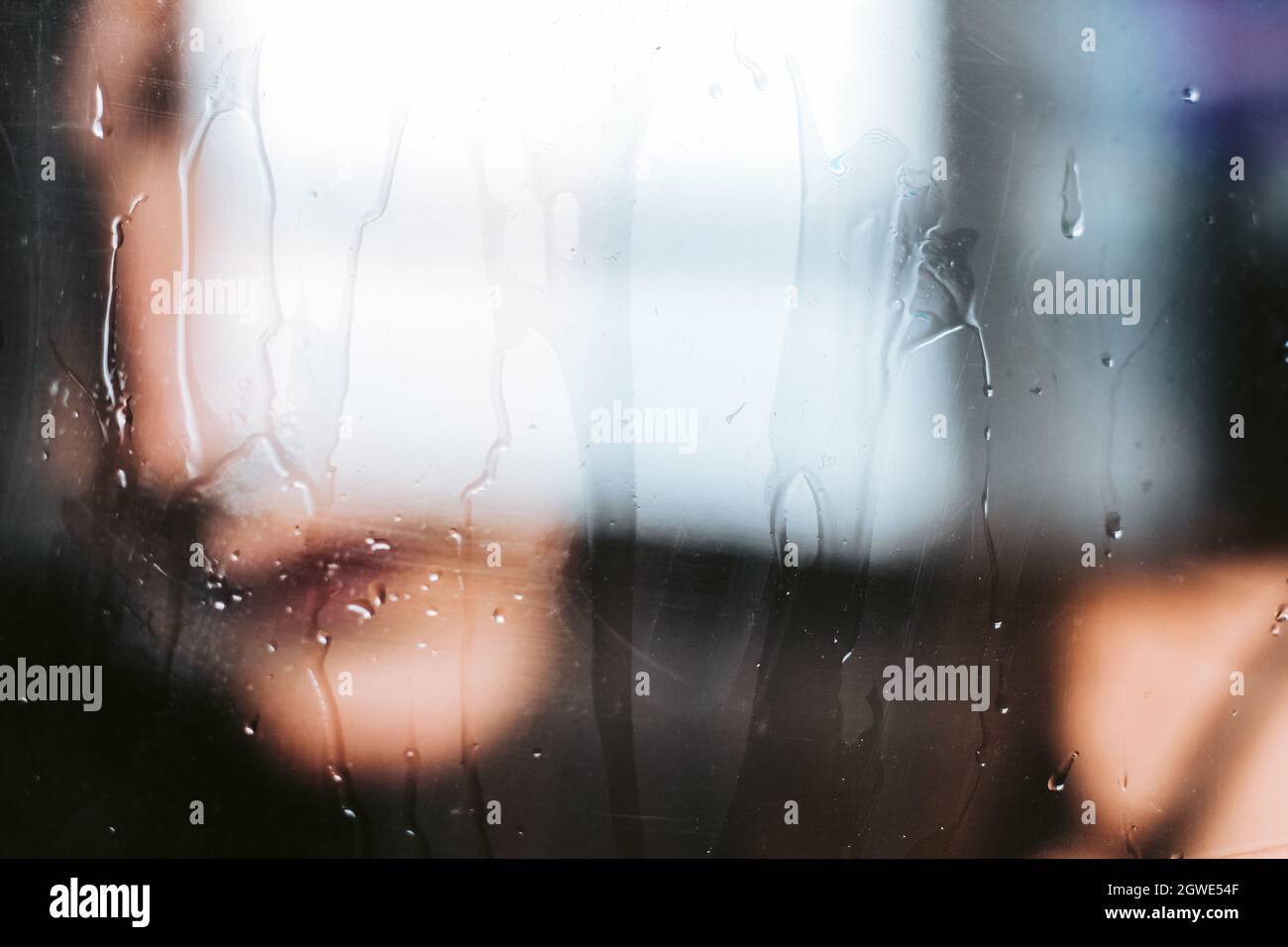 Self portrait of person underwater hi-res stock photography and images ...