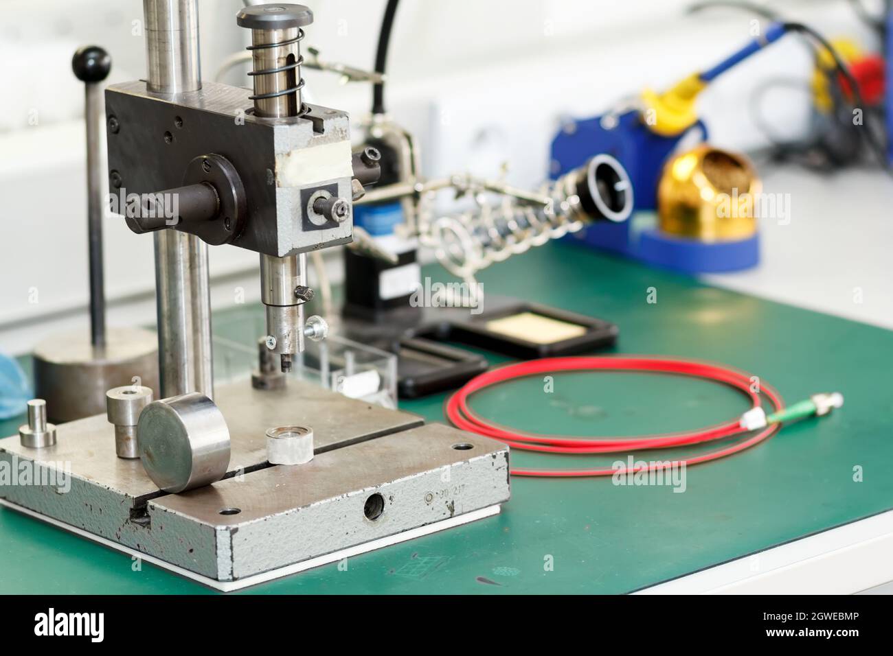 Fiber optic technology art hi-res stock photography and images - Alamy