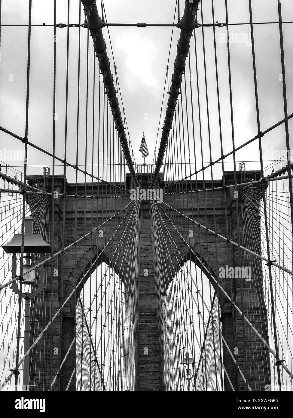 Black white bridge hi-res stock photography and images - Alamy