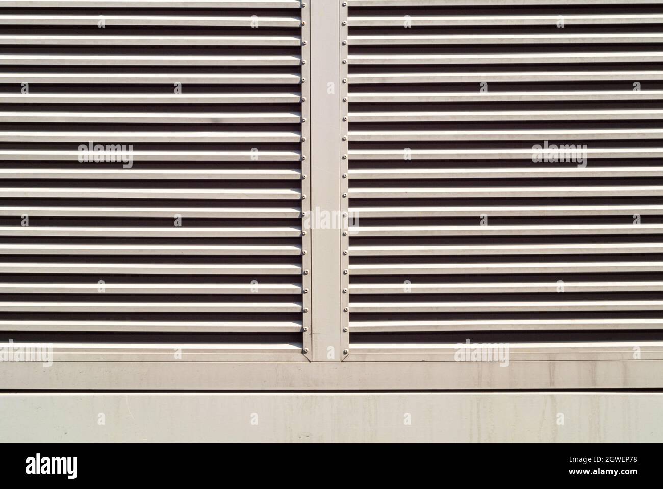 Engine cooling system hi-res stock photography and images - Alamy