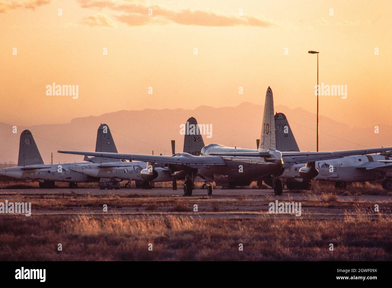 A Lockheed P-2 Neptune & Lockheed P-3 Orion aerial firefighting ...