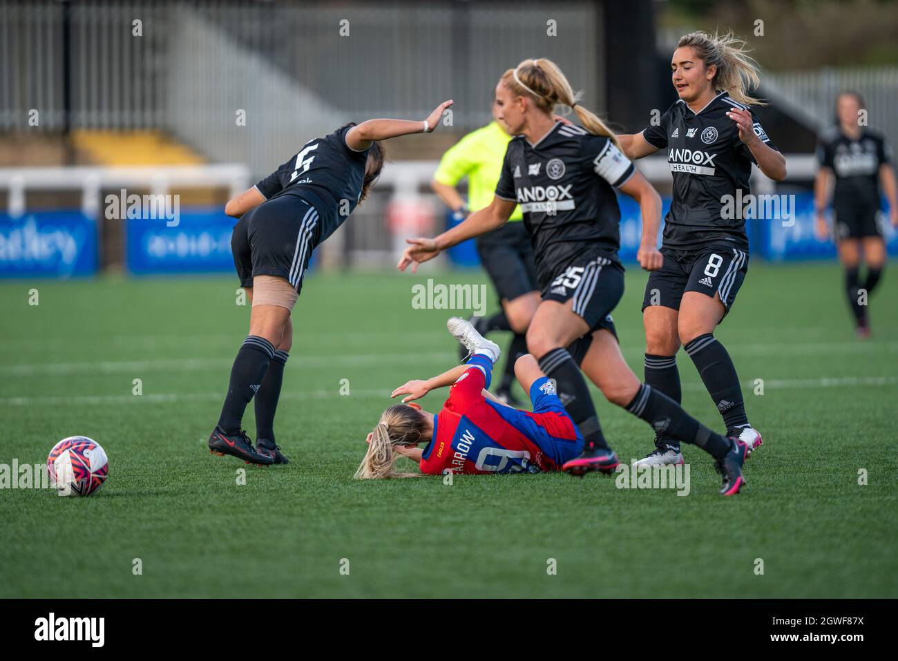 Millie farrow england hi-res stock photography and images - Alamy