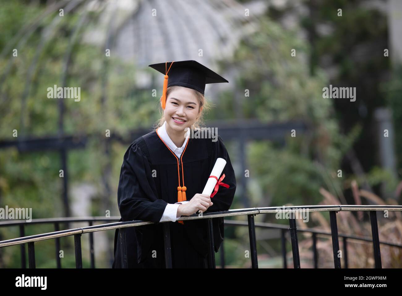 Korean graduation ceremony hi-res stock photography and images - Alamy