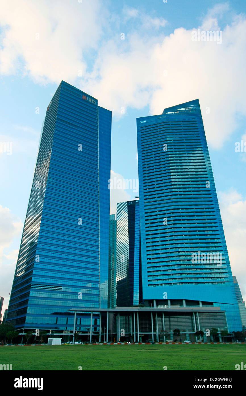 DBS Bank - Singapore's leading bank Stock Photo - Alamy