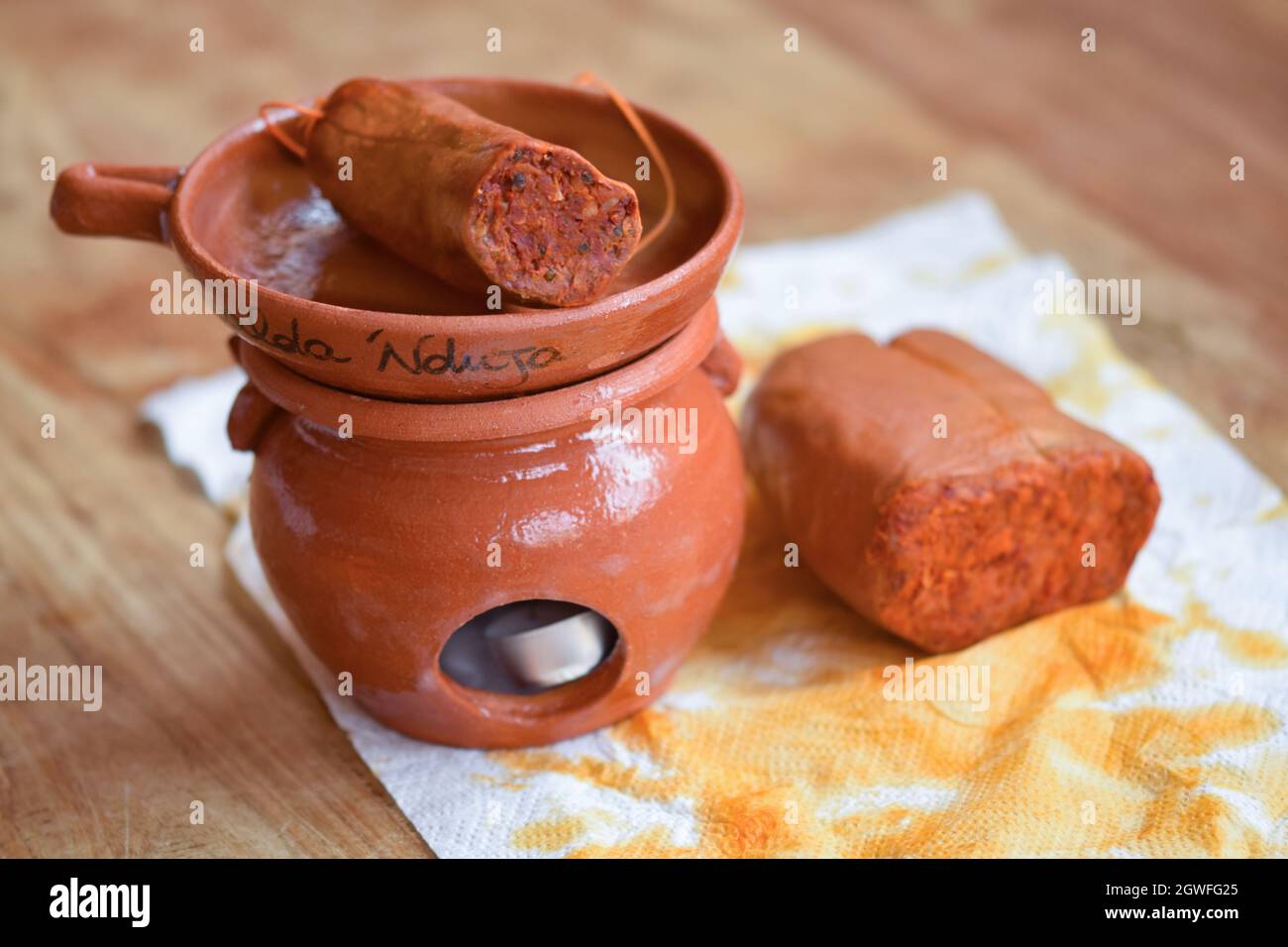"scalda nduja" terracotta tool to heat and make the nduja spreadable ...