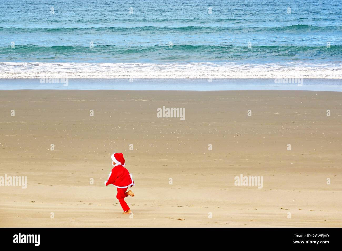 Santa beach australia hi-res stock photography and images - Alamy