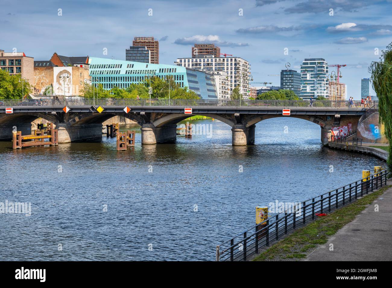 Schillingbrucke hi-res stock photography and images - Alamy