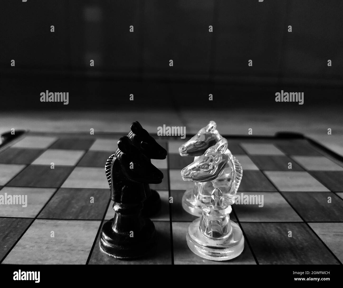 Tiled chess board hi-res stock photography and images - Alamy