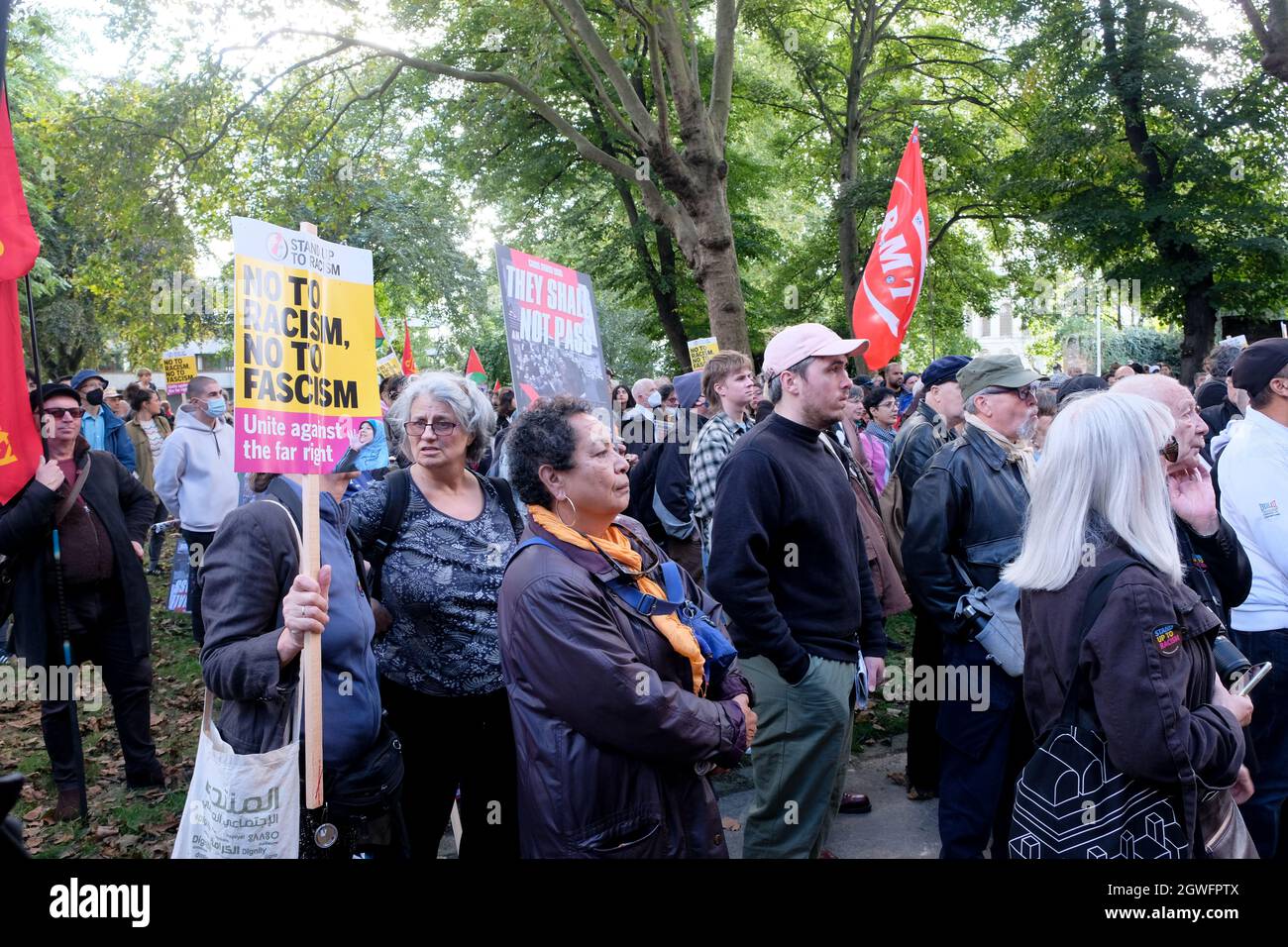 Cable Street, London, UK. 3rd Oct 2021. MIchael Rosen. Jeremy Corbyn MP ...