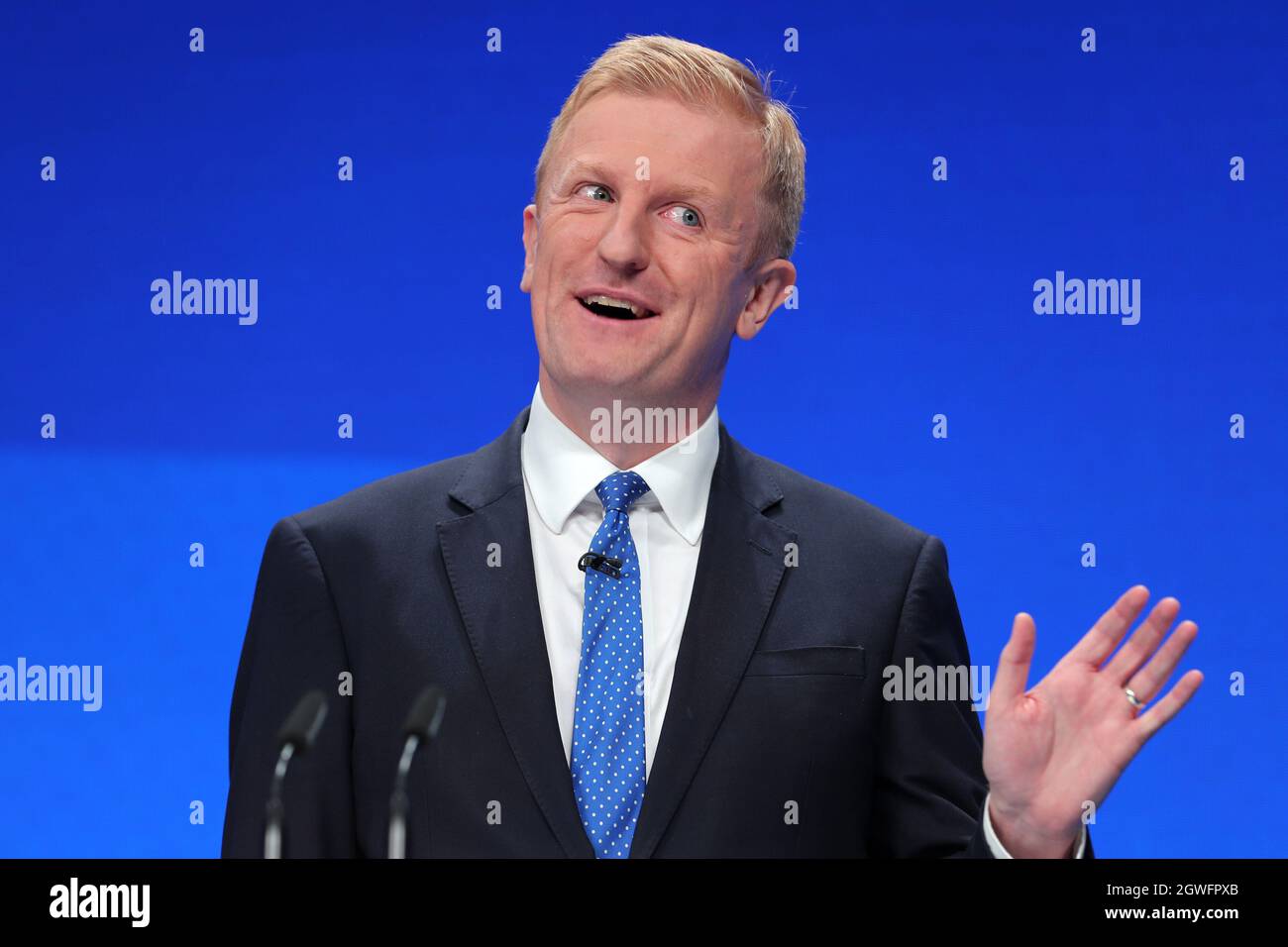 Oliver dowden portrait hi-res stock photography and images - Alamy