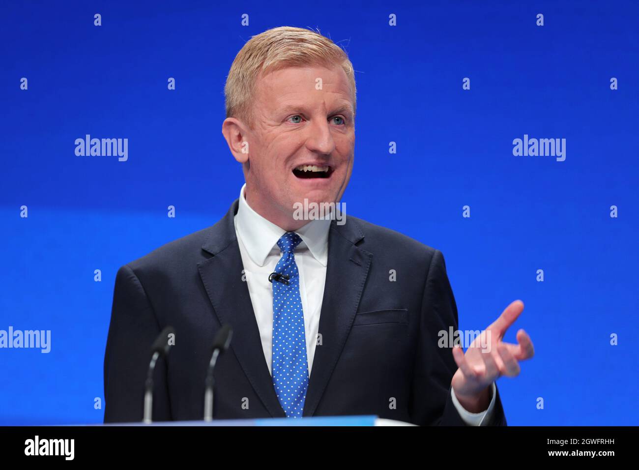 Oliver dowden portrait hi-res stock photography and images - Alamy