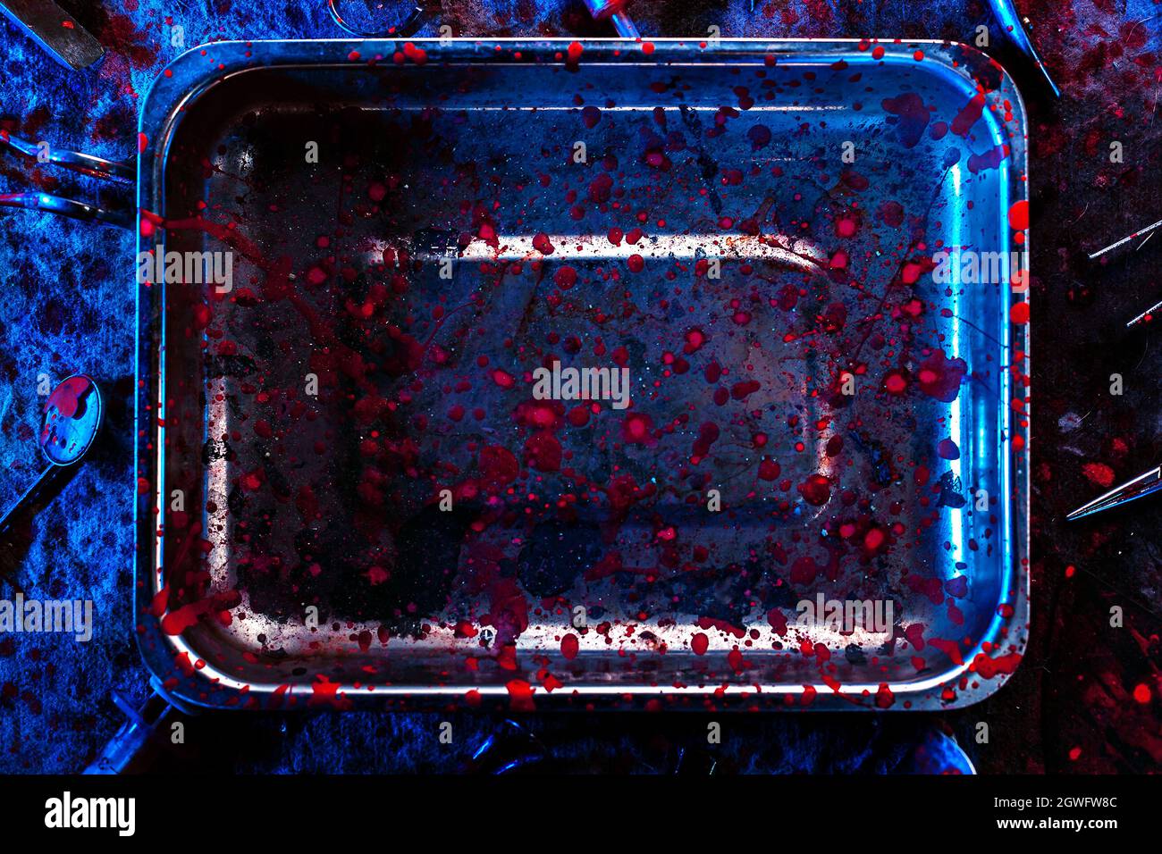 Surgery utensils hi-res stock photography and images - Alamy