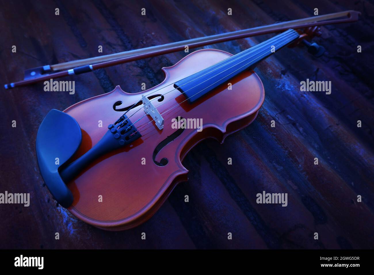 Violin viola cello bass hi-res stock photography and images - Alamy