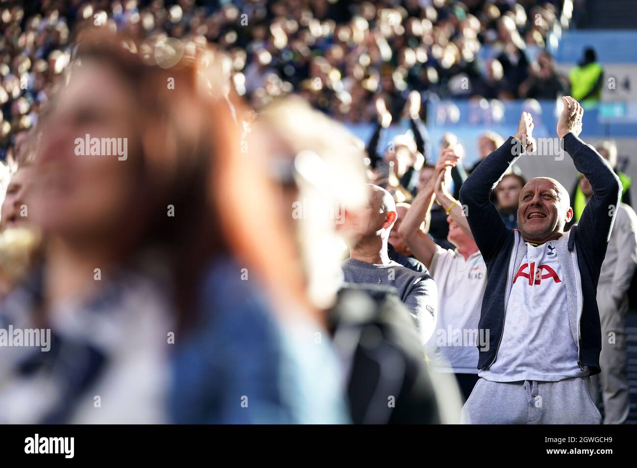 Tottenham hotspur fans cheer hi-res stock photography and images - Alamy