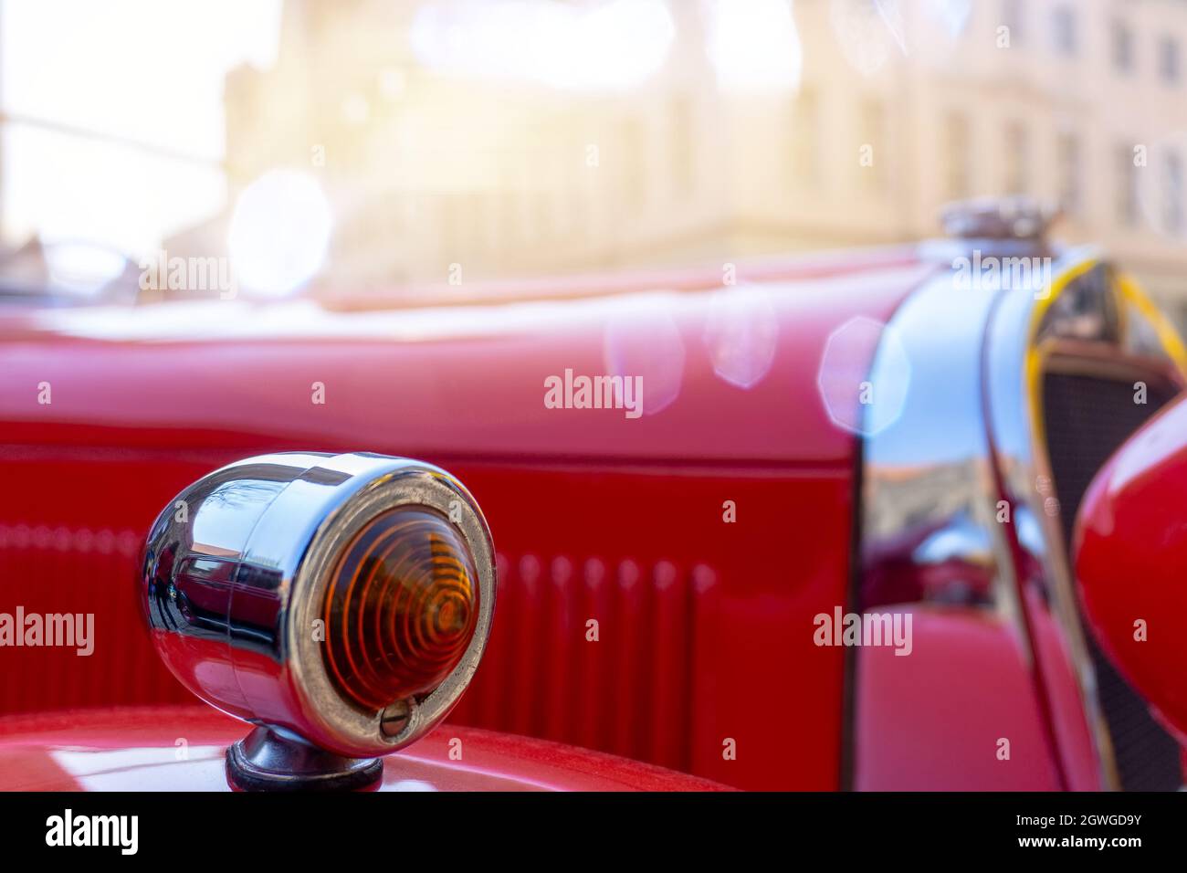 Car indicator flashing hi-res stock photography and images - Alamy
