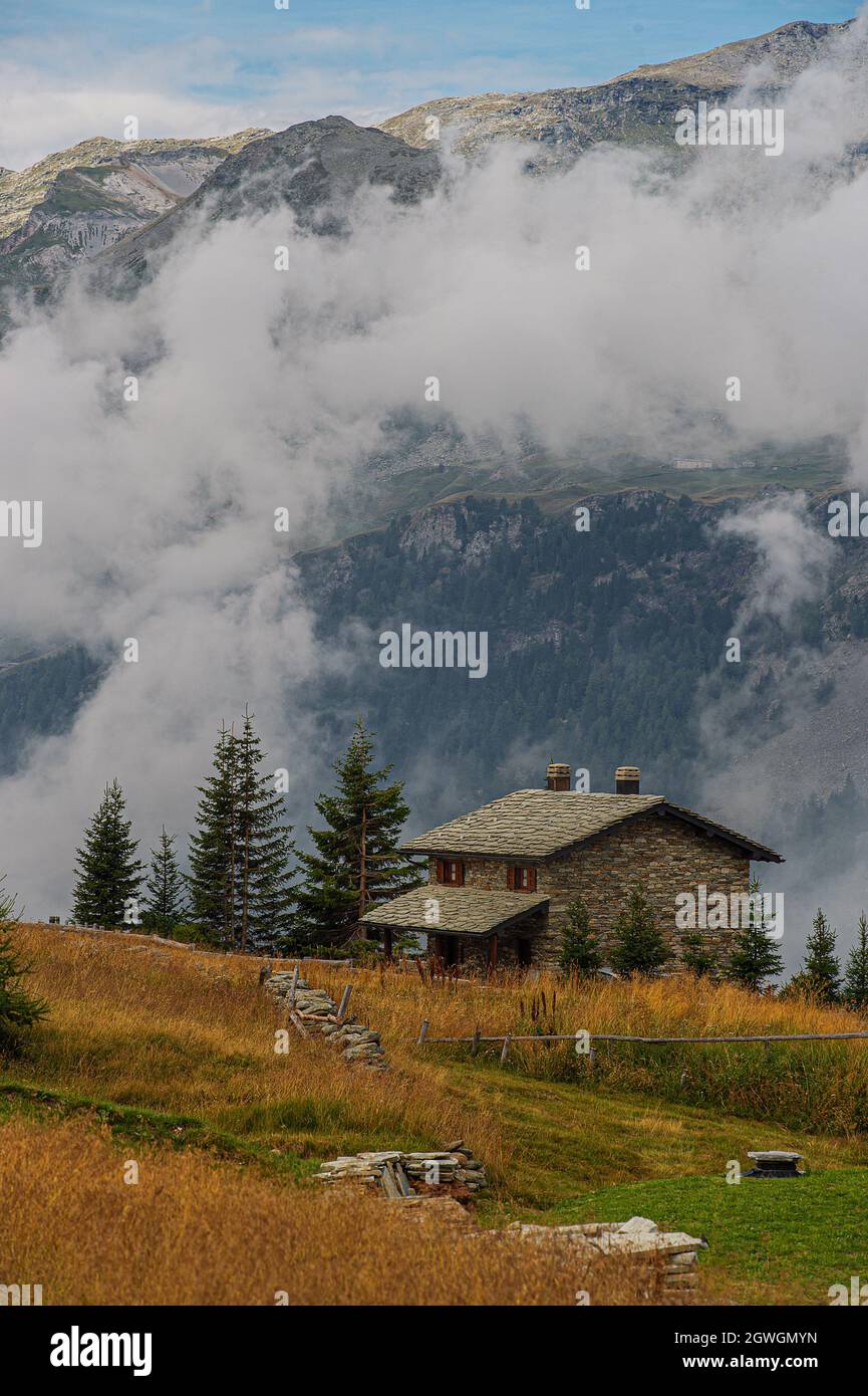 house in the sky Stock Photo - Alamy