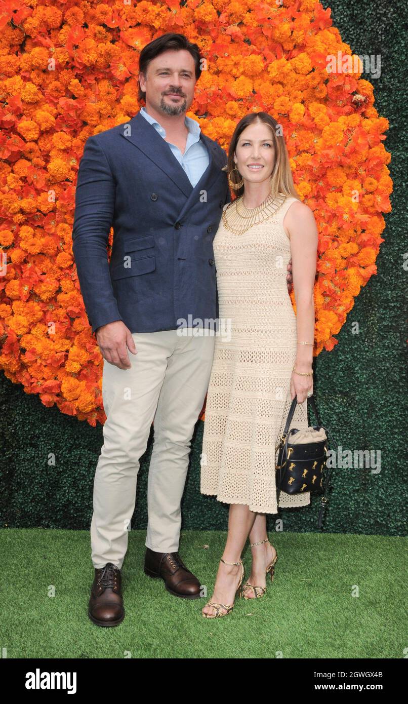 Pacific Palisades, CA. 2nd Oct, 2021. Tom Welling, Jessica Welling at ...