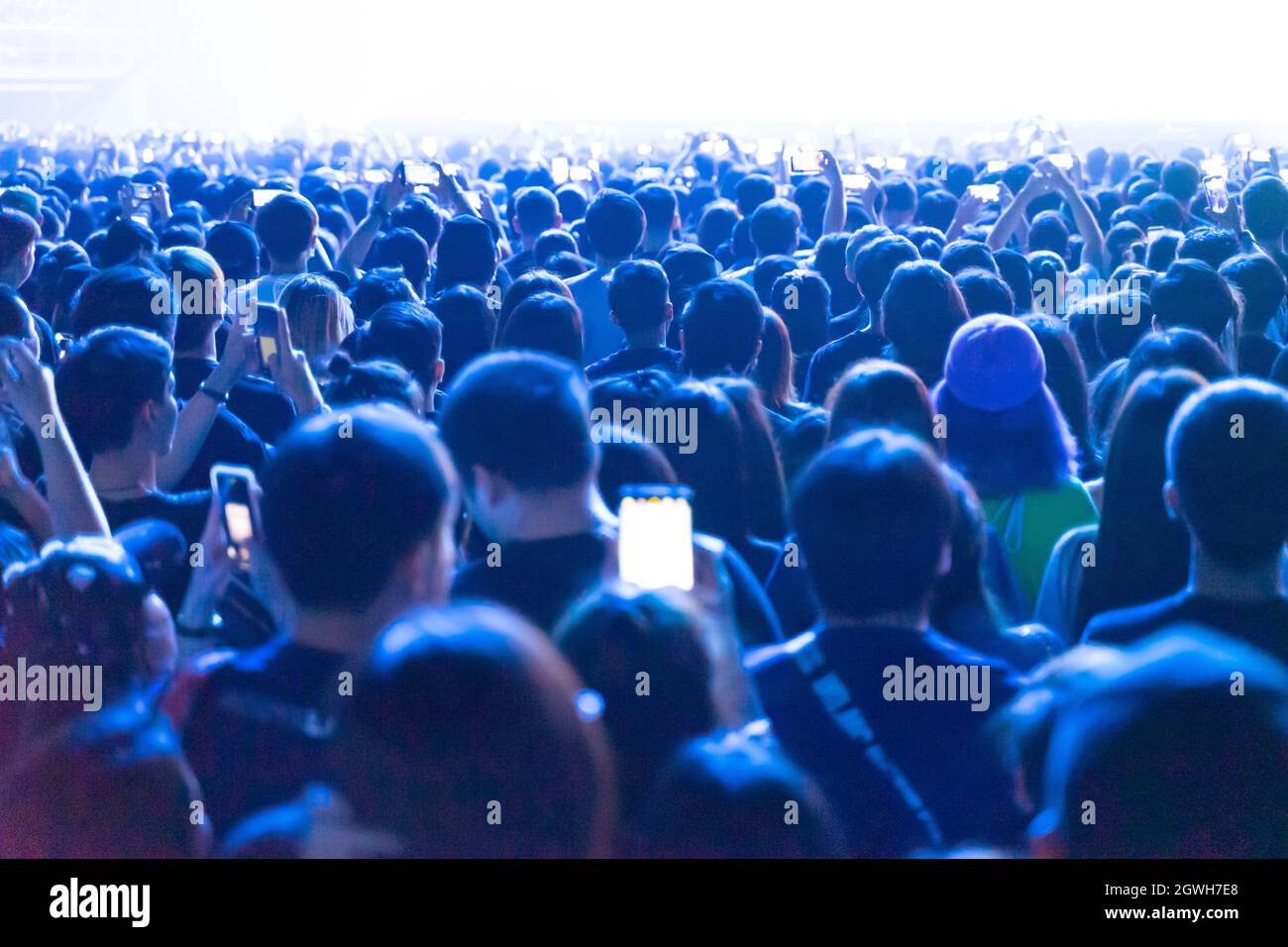 Fanatic large group of people hi-res stock photography and images - Alamy