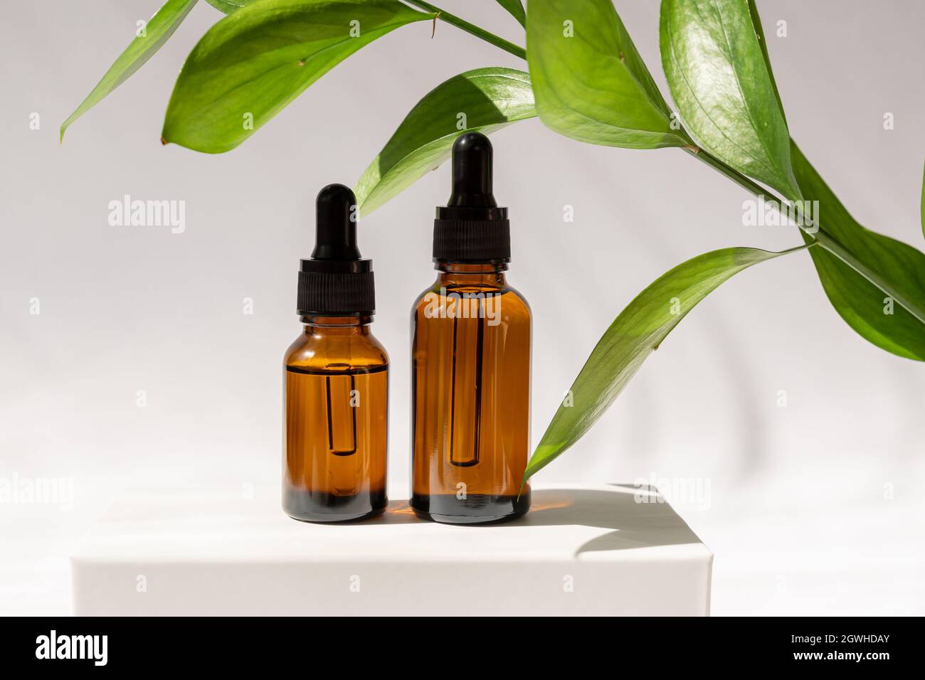 Amber sample bottles hi-res stock photography and images - Alamy