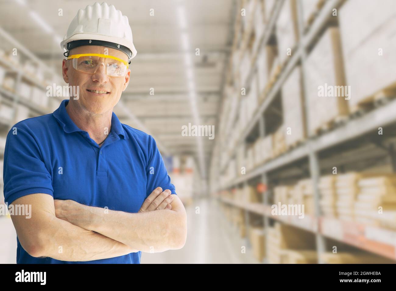 Warehouse inventory store staff worker man employee smart standing ...