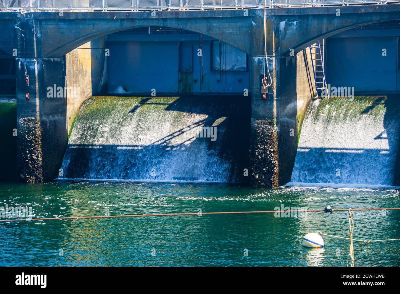 A walkway at the Ballard Locks in Washington State Stock Photo - Alamy
