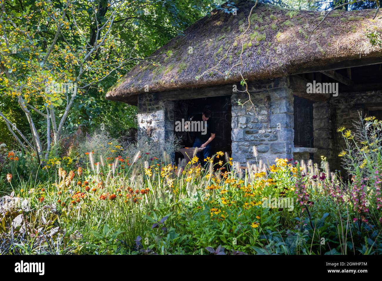 Best Artisan Garden, Blue Diamond Forge Garden, RHS Chelsea Flower Show ...