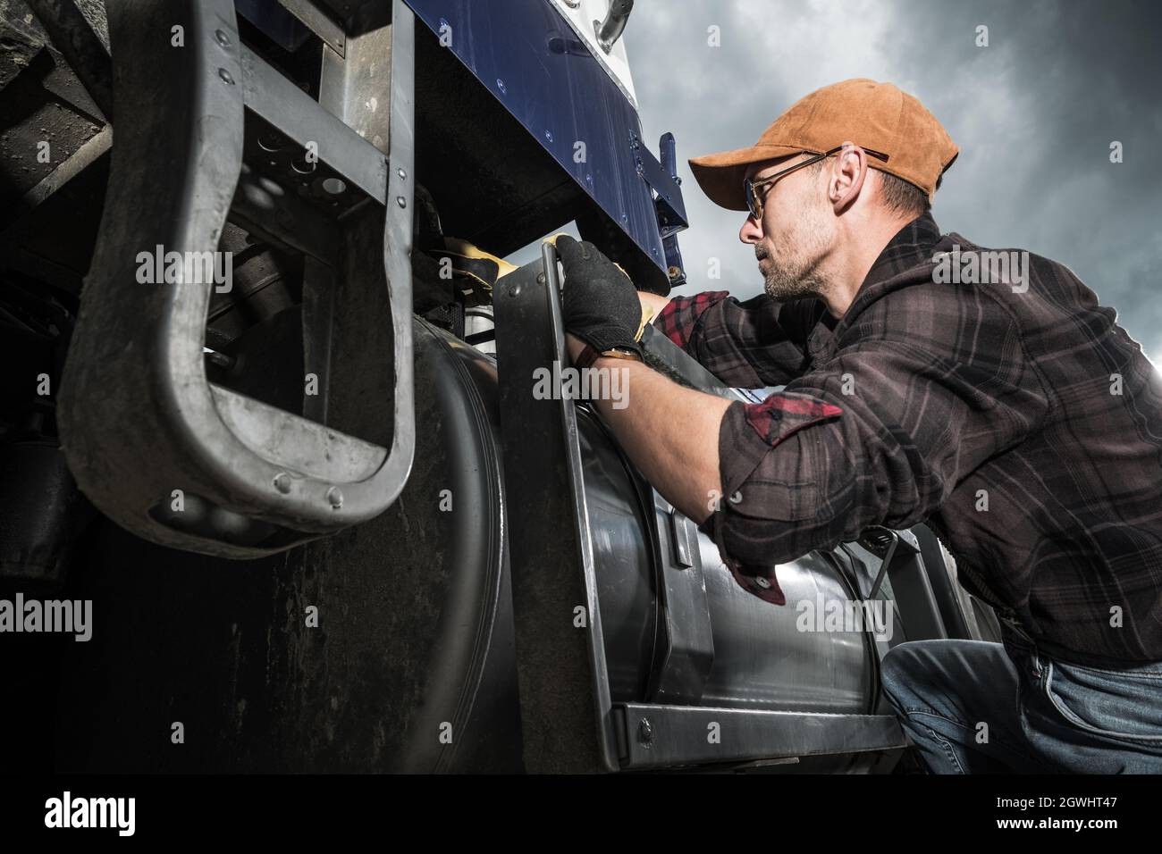 Semi human face hi-res stock photography and images - Alamy