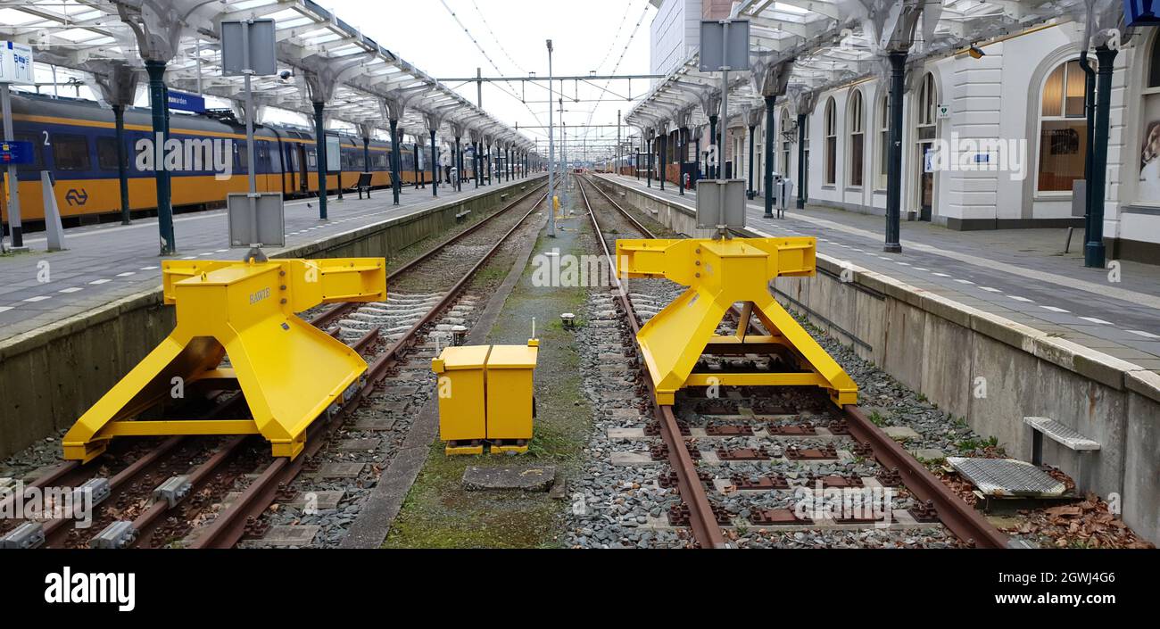 Western railroad freight station hi-res stock photography and images ...
