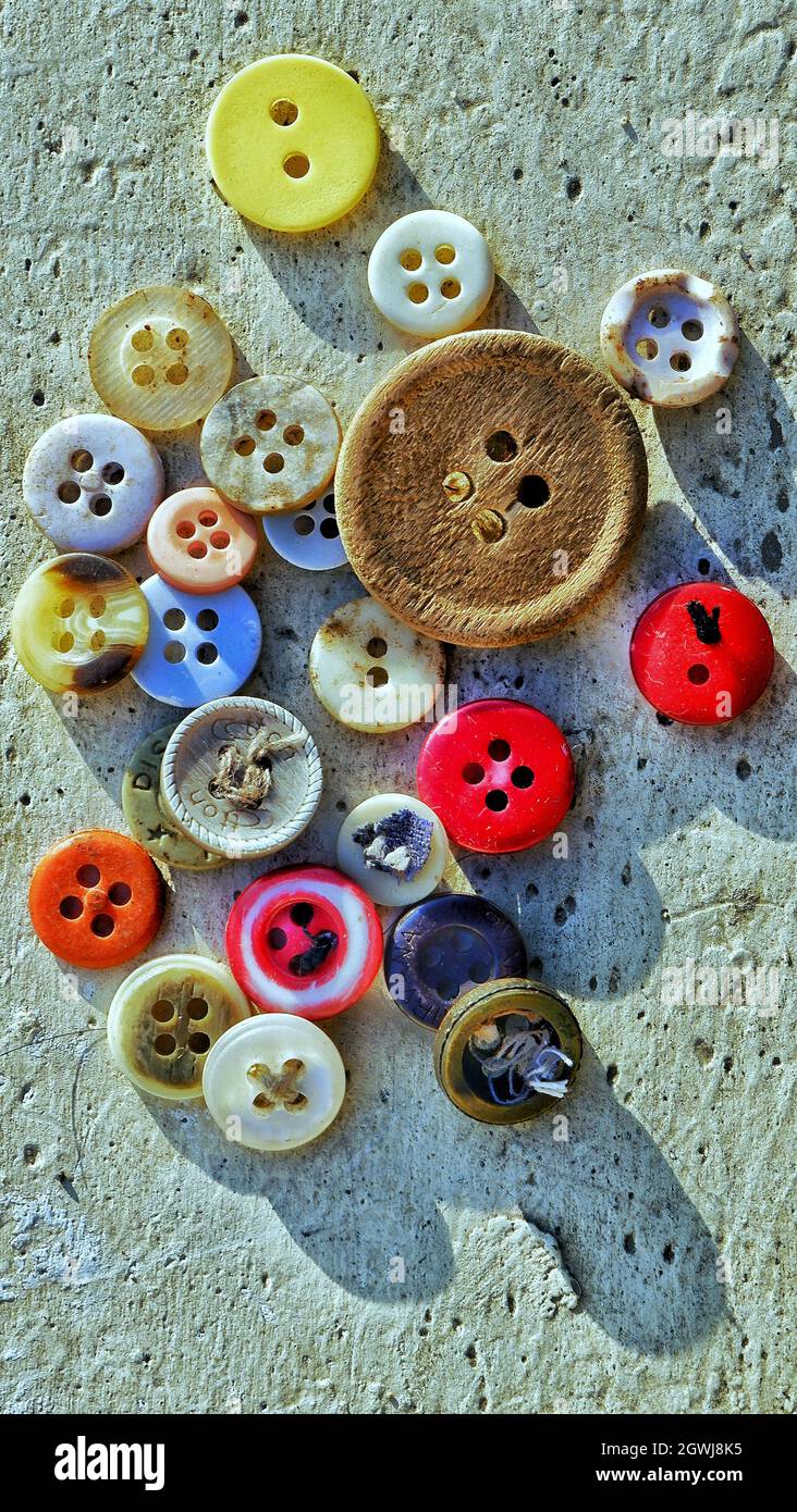 Indian buttons hi-res stock photography and images - Alamy